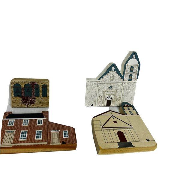 Cat's Meow Village | Accents | 4 Pcs Lot Of The Cats Meow Village ...